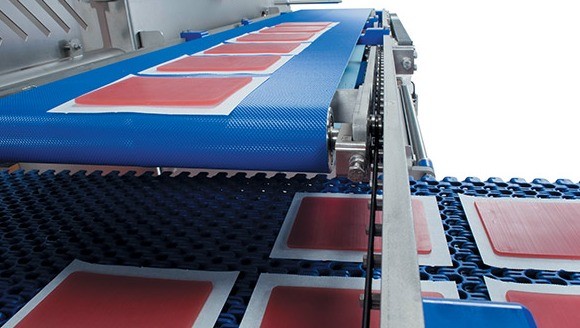 High speed shuttle conveyor