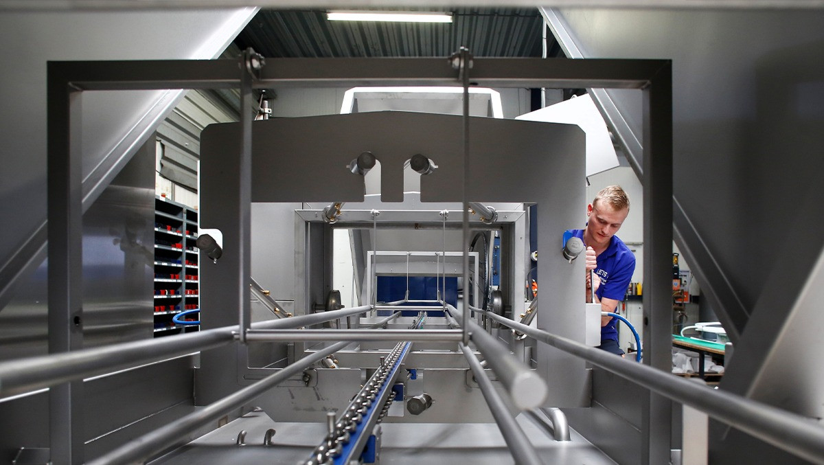 40 years of cleaning technology; LETS comes to you