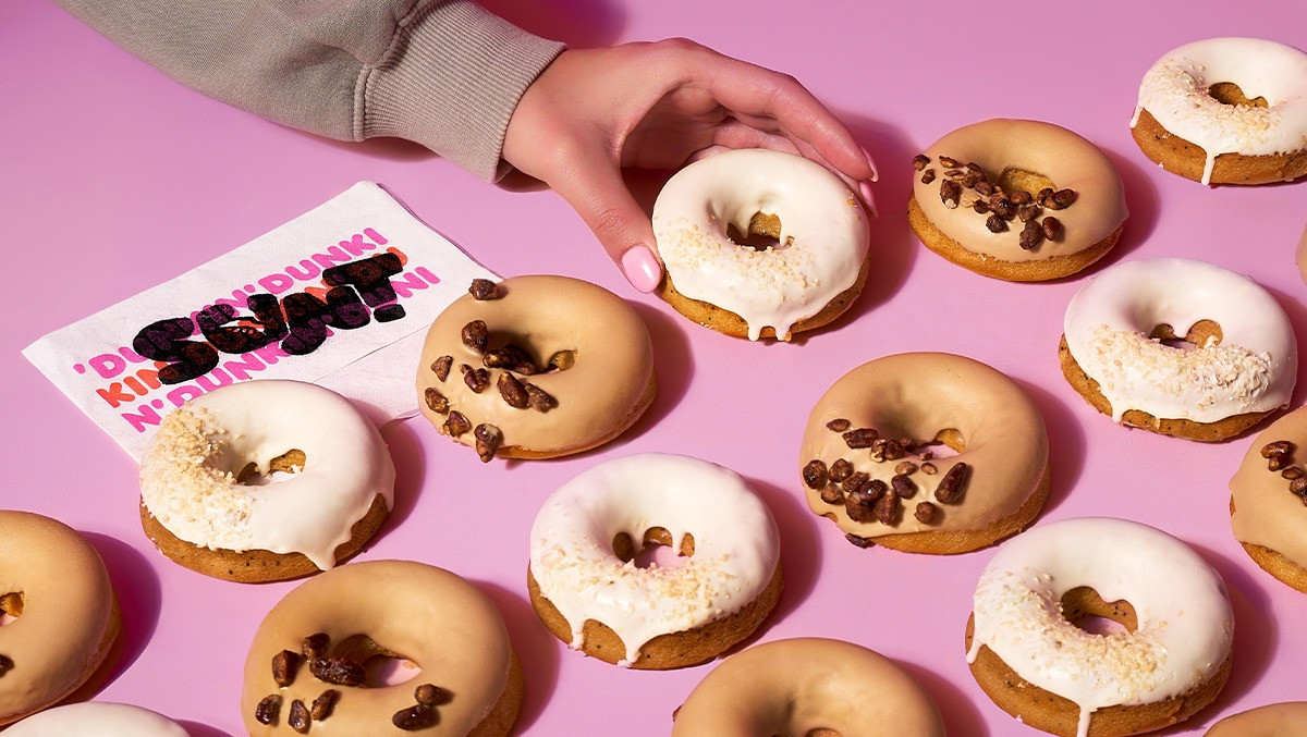 Sunt makes baked donuts from rescued bananas